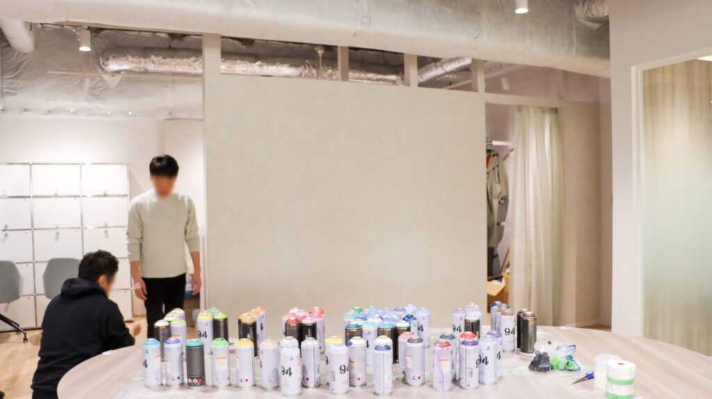 アートがオフィスを変え、空間が働く気持ちを変える ～Acallのオフィスにアートが生まれた日～ | Workstyle Lab